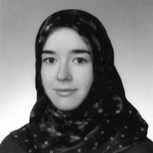 Azize Aslıhan Akman - Biyografya