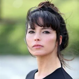 Nihan Aşıcı (Nihan Aker) - Biyografya