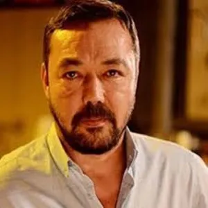 Engin Benli - Biyografya