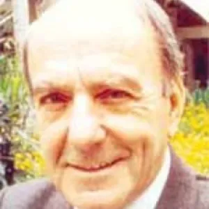 Fahir İz - Biyografya