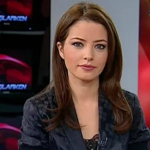 Banu El - Biyografya