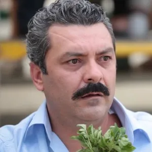 Necmi Yapıcı - Biyografya