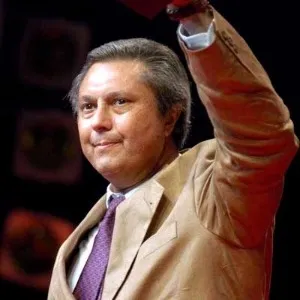 Ömer Kavur - Biyografya